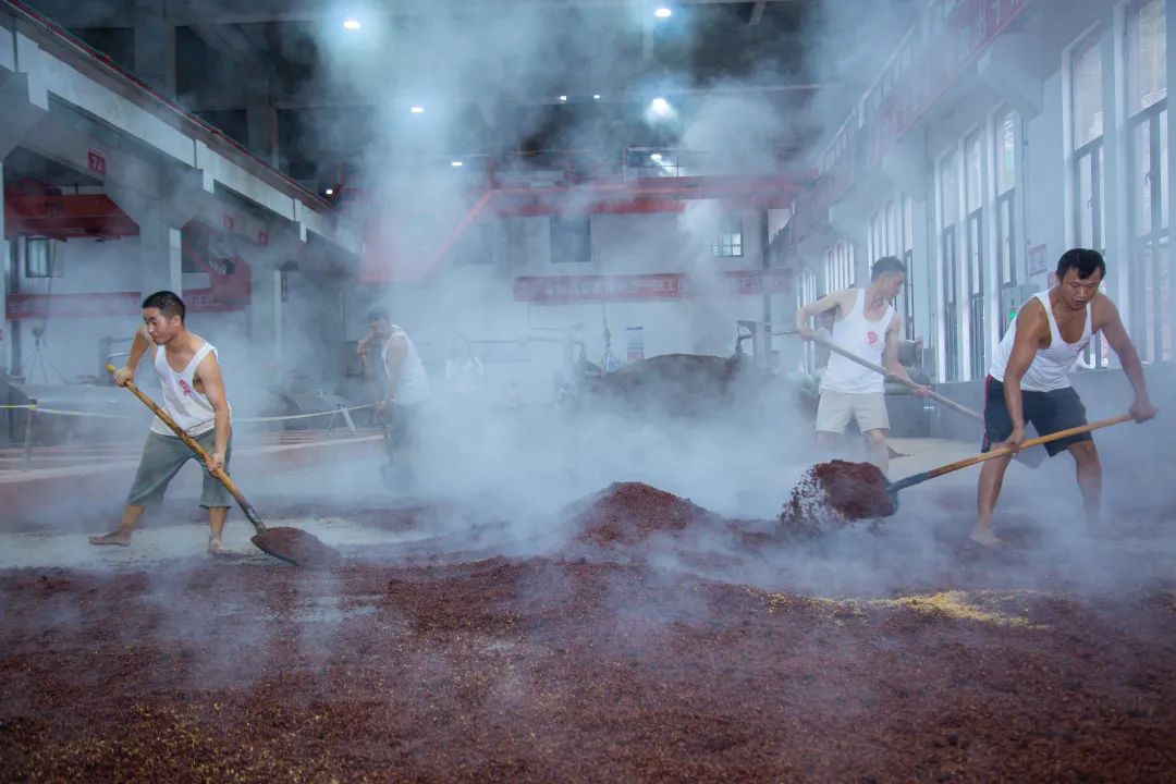 Wang Hongbin, the "Creator of Sauce Wine Chateau", laid the foundation ...