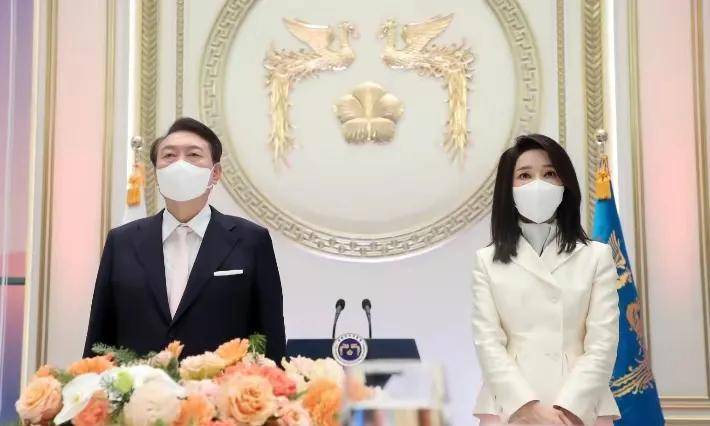 The fashion attitude of South Korea's first lady Kim Kun-hee is to live ...