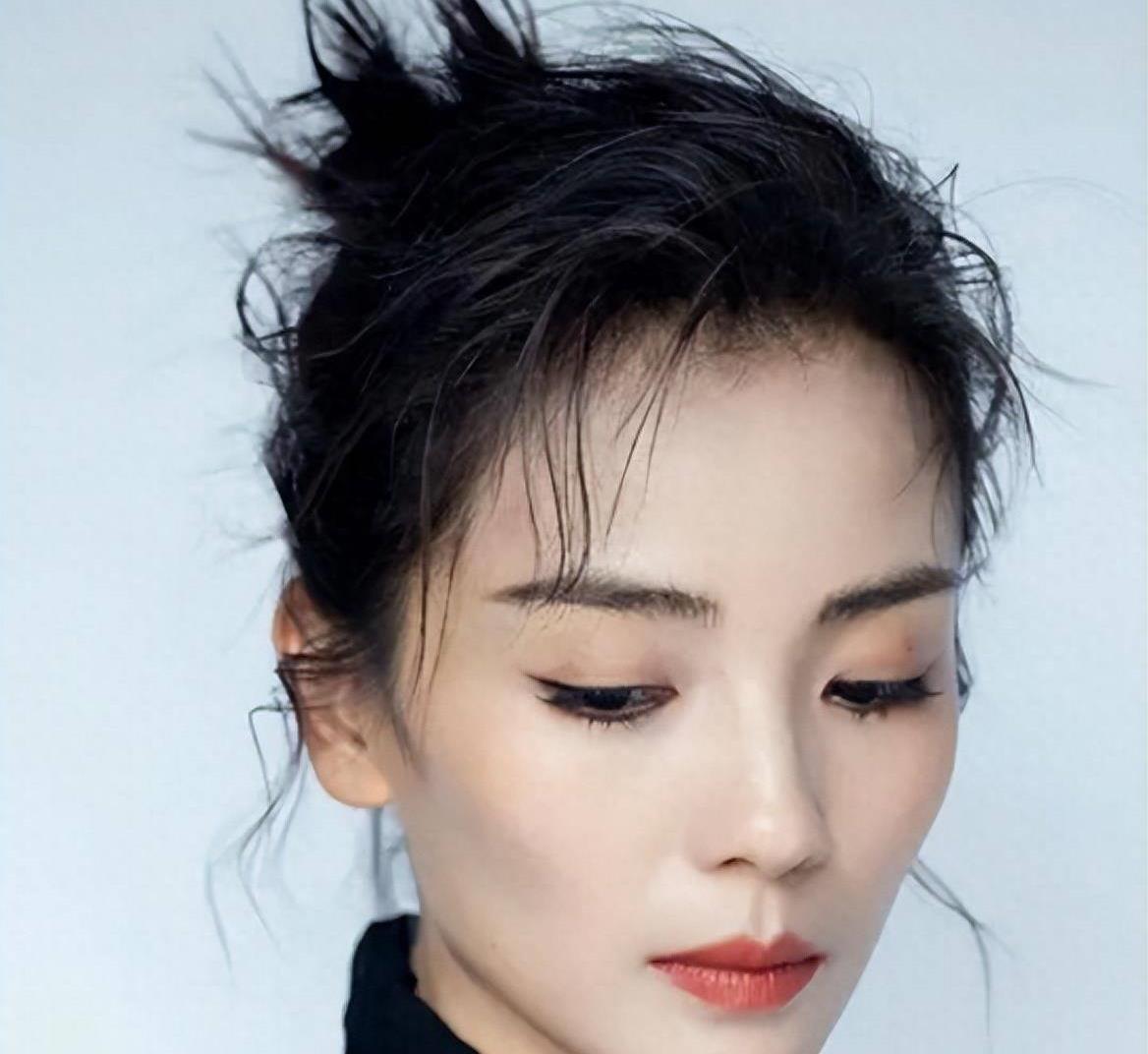 Liu Tao is once again involved in the scandal of sleeping with her. She ...