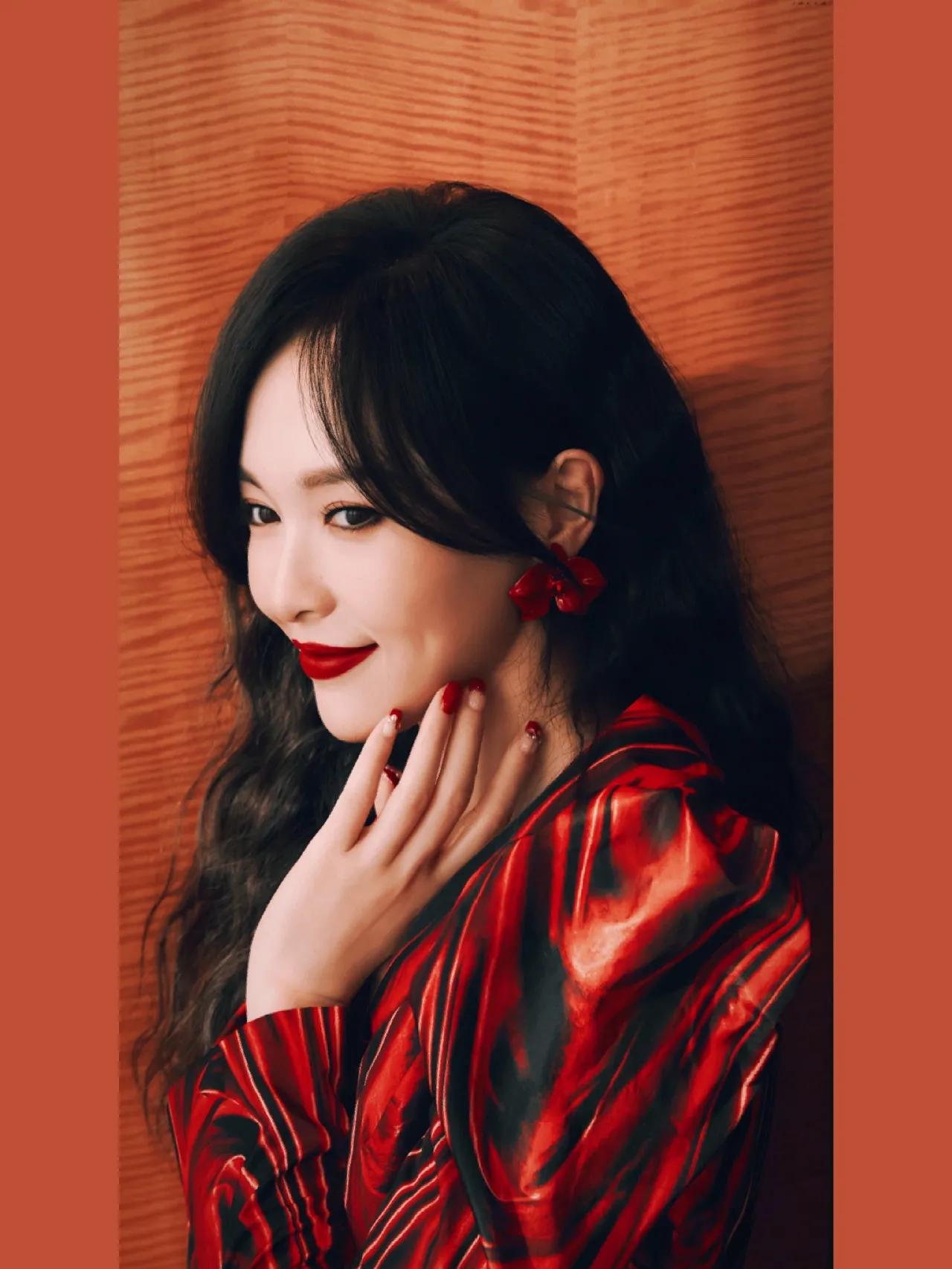 Low-key, powerful beauty - Tang Yan - iNEWS