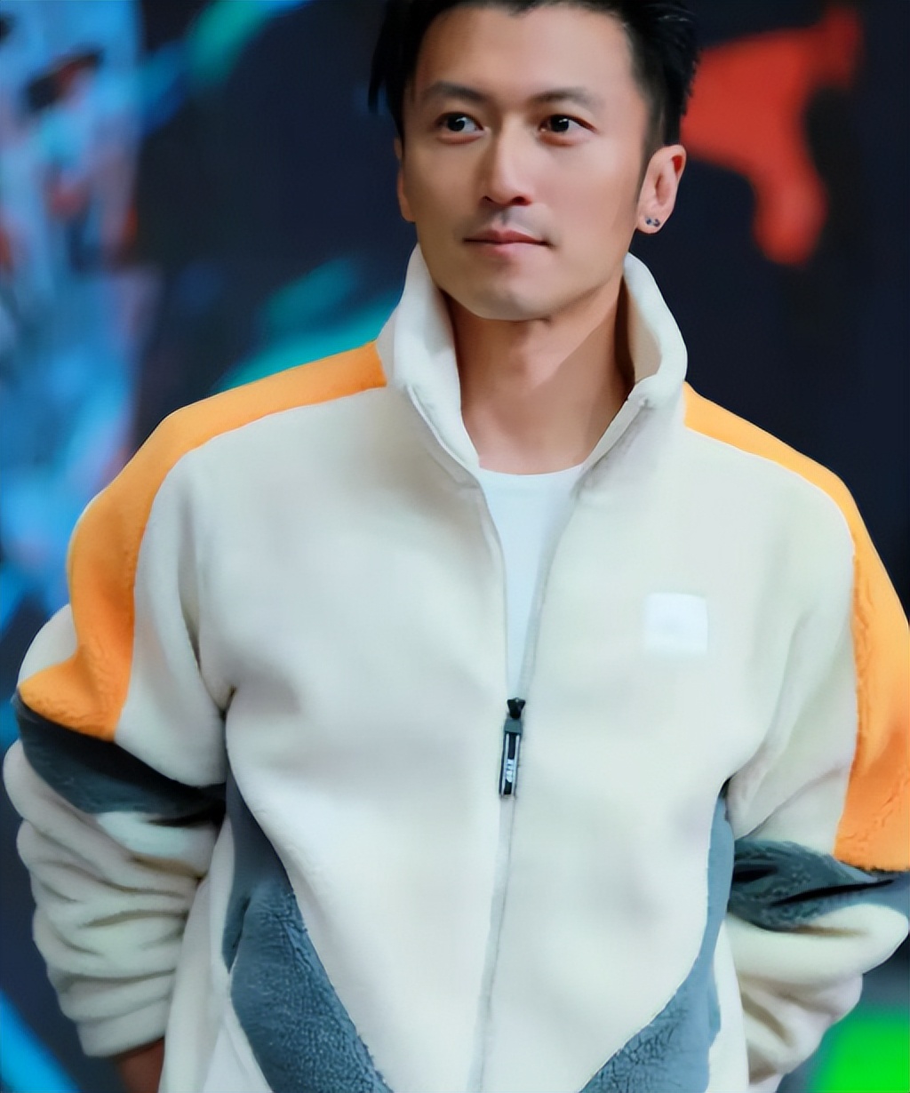 This time, the 42-year-old Nicholas Tse made the world look at him with ...