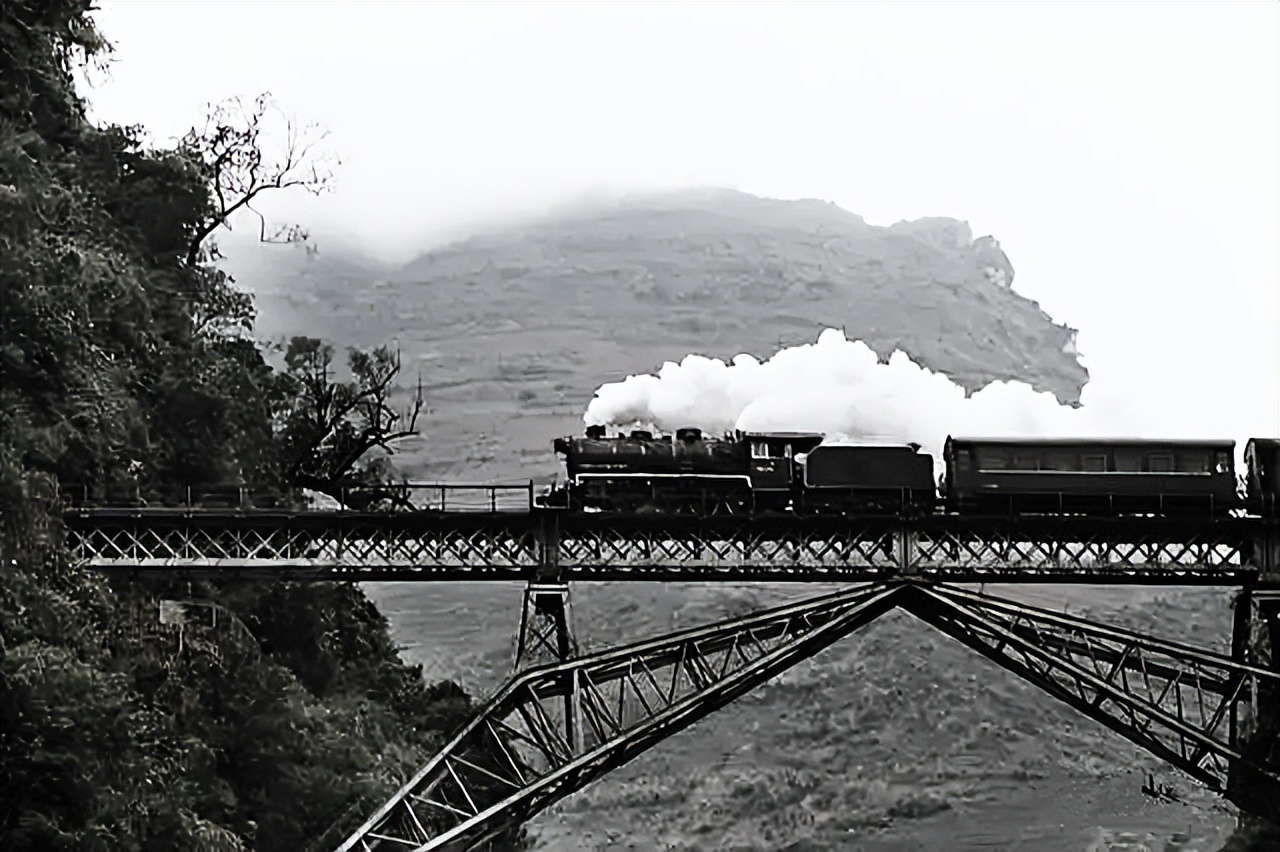 Peng Huan Datou's Selected Edition of "Cultural Route Heritage: Yunnan ...