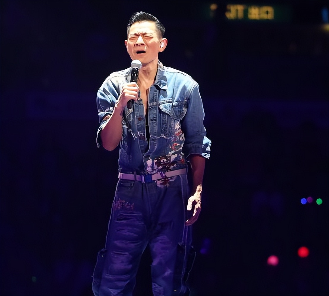 From program instructor to street singer, Yang Kun's current situation ...