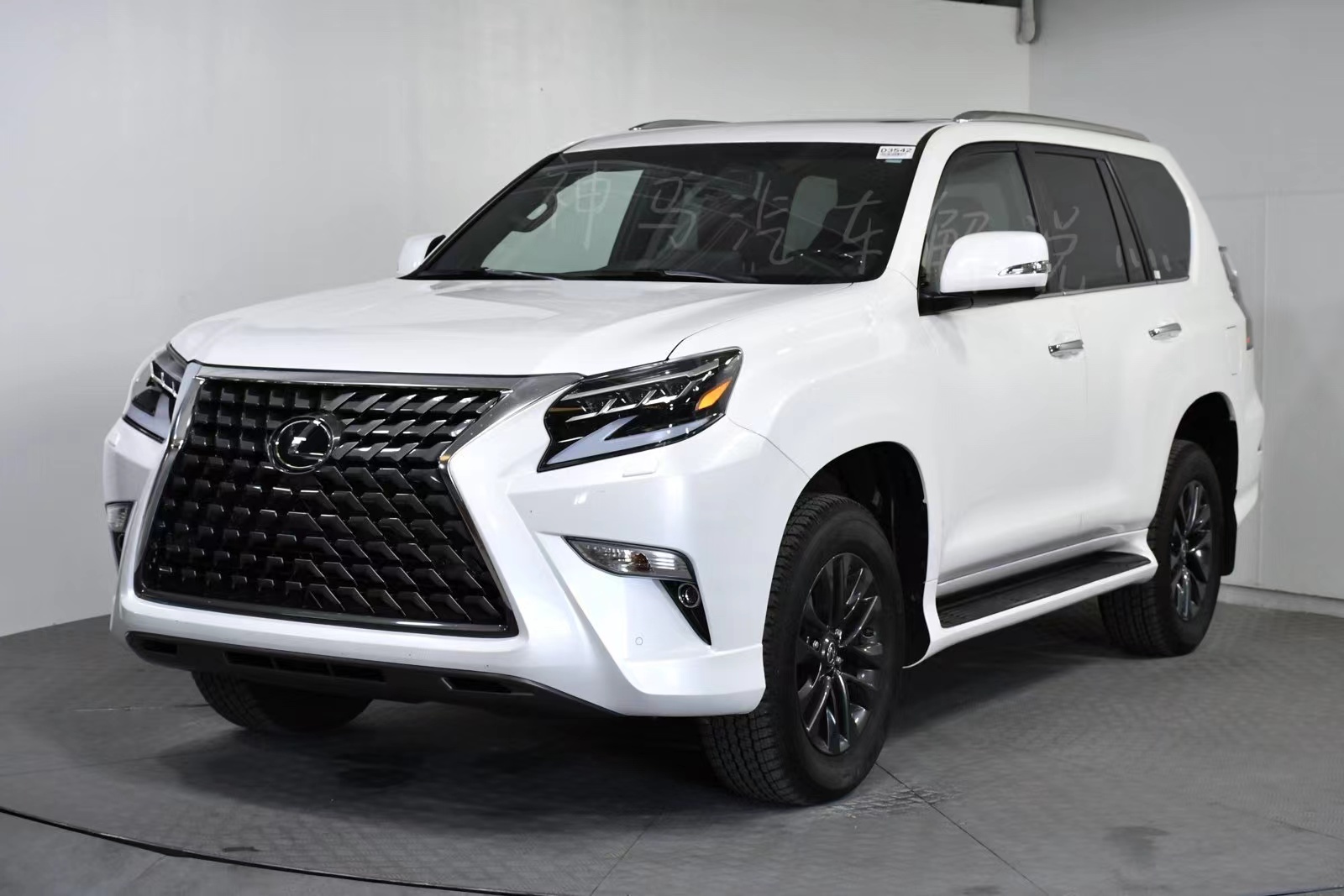 The new Lexus GX: laser matrix headlights + air suspension, 3.3T diesel ...