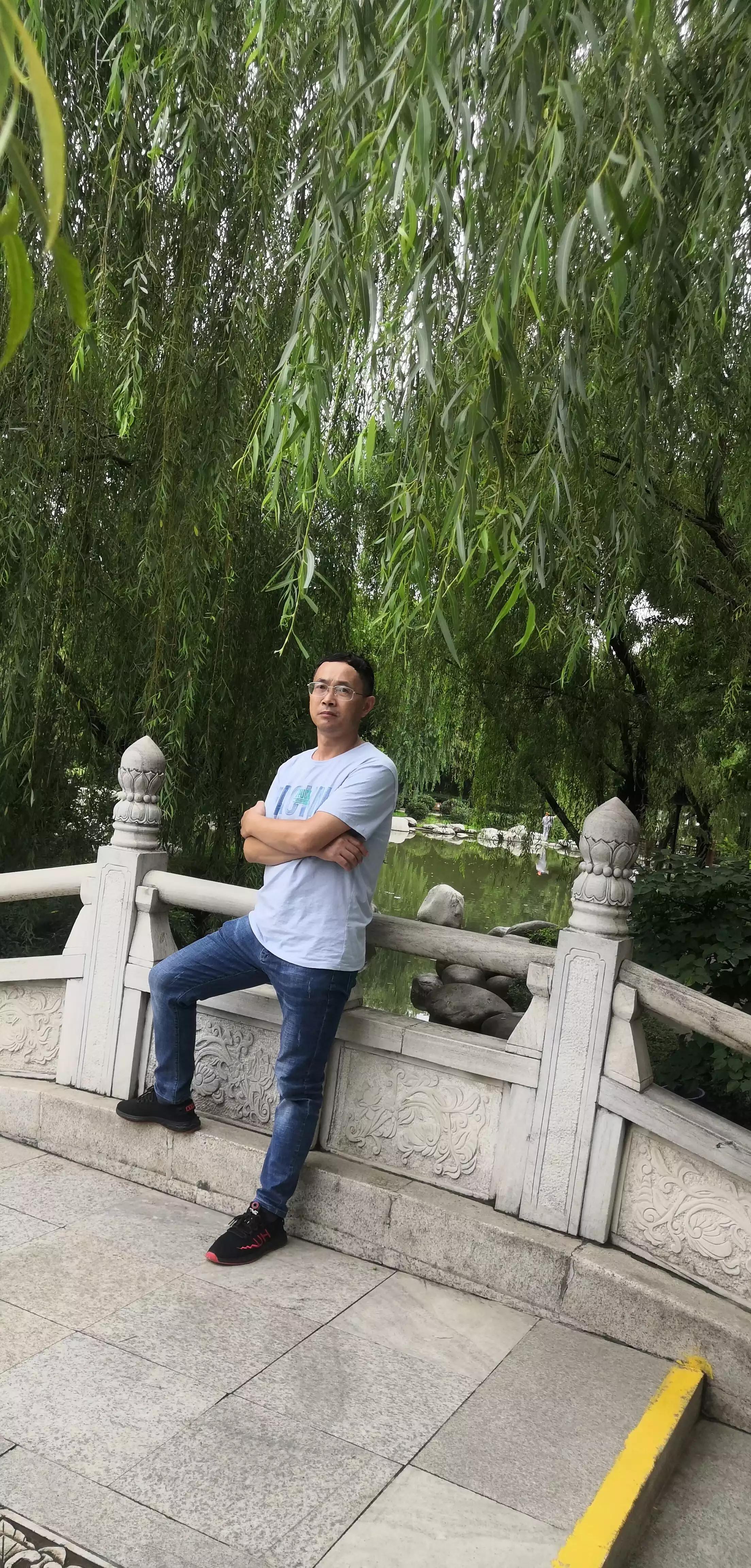 Xi'an Qinglong Temple - iNEWS