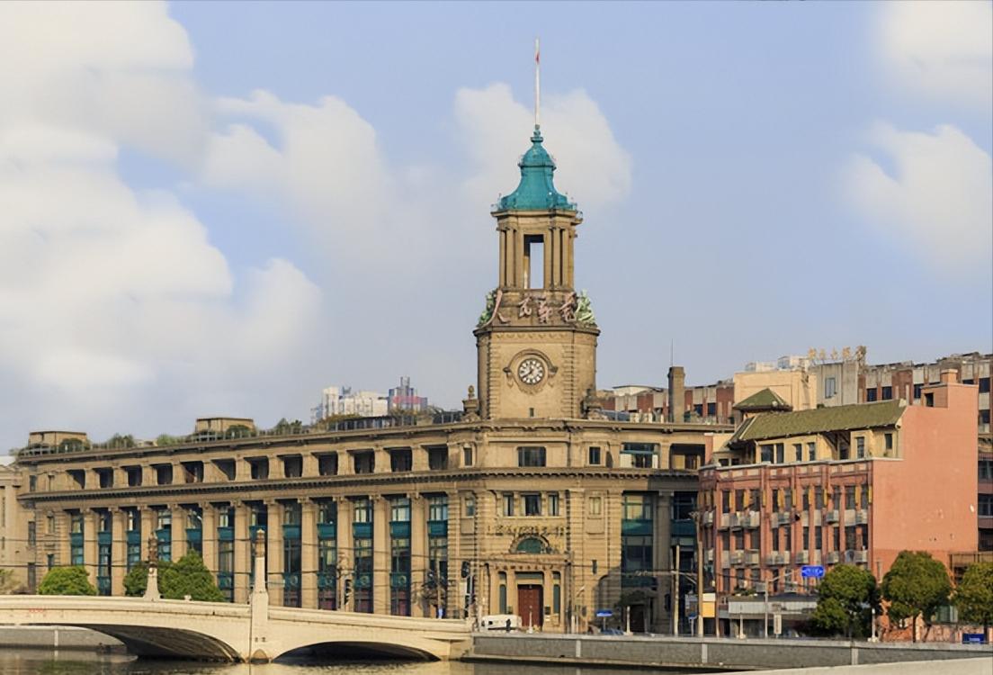 "Golden Voice" Zhou Xuan's love and hatred with his first love Yan Hua - iNEWS