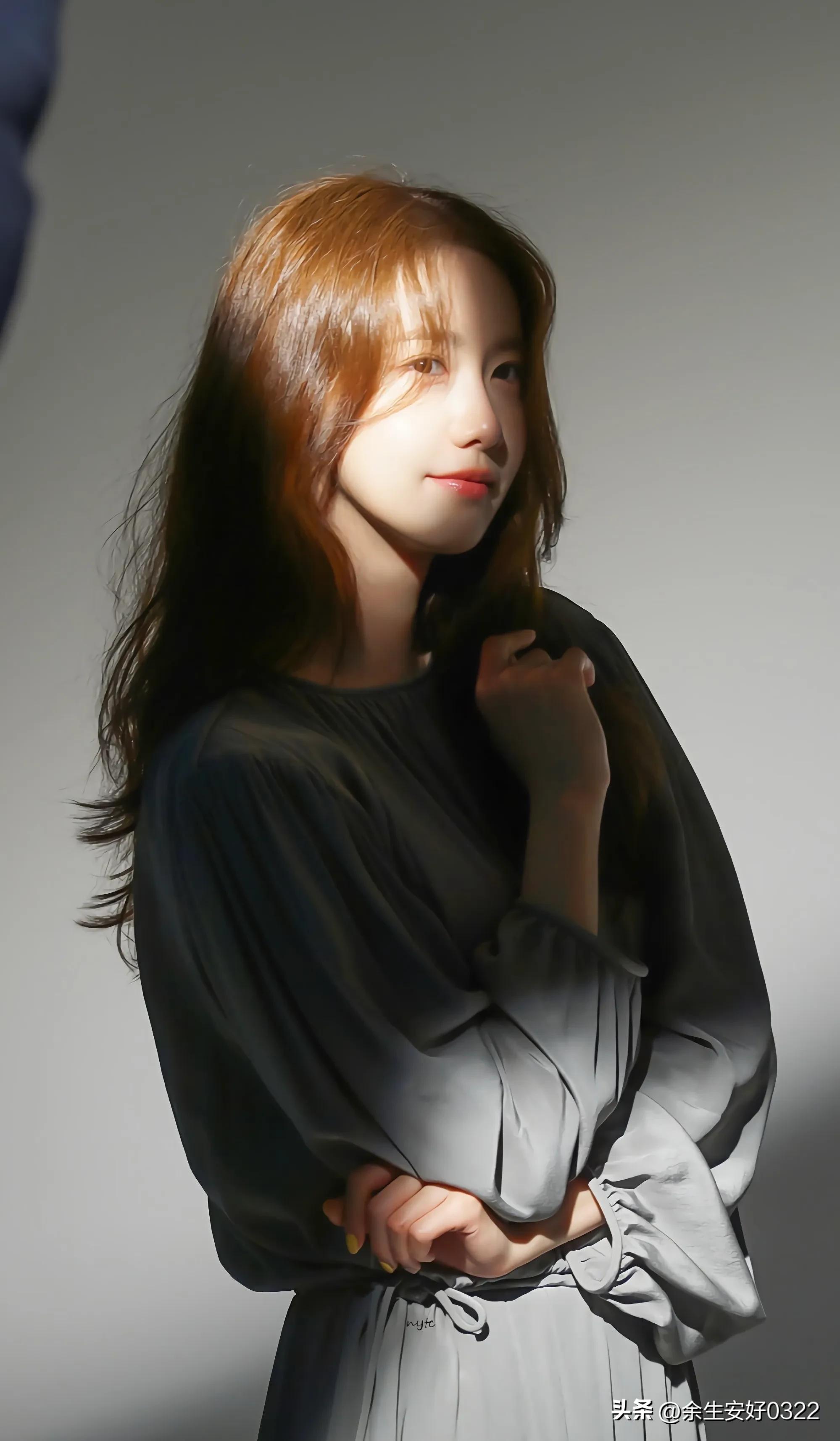 Blooming faintly in spring~ Girls' Generation Lin Yuner - iMedia