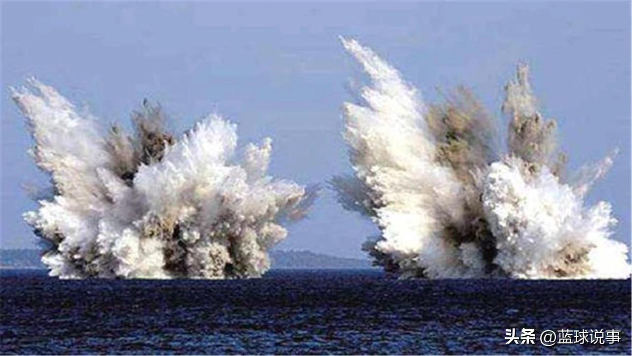 Iran's military drill weapons display depth bombs, so powerful that the ...