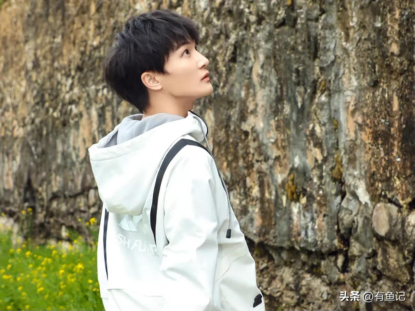 Interesting facts about Zhou Shen's childhood: From a left-behind child ...