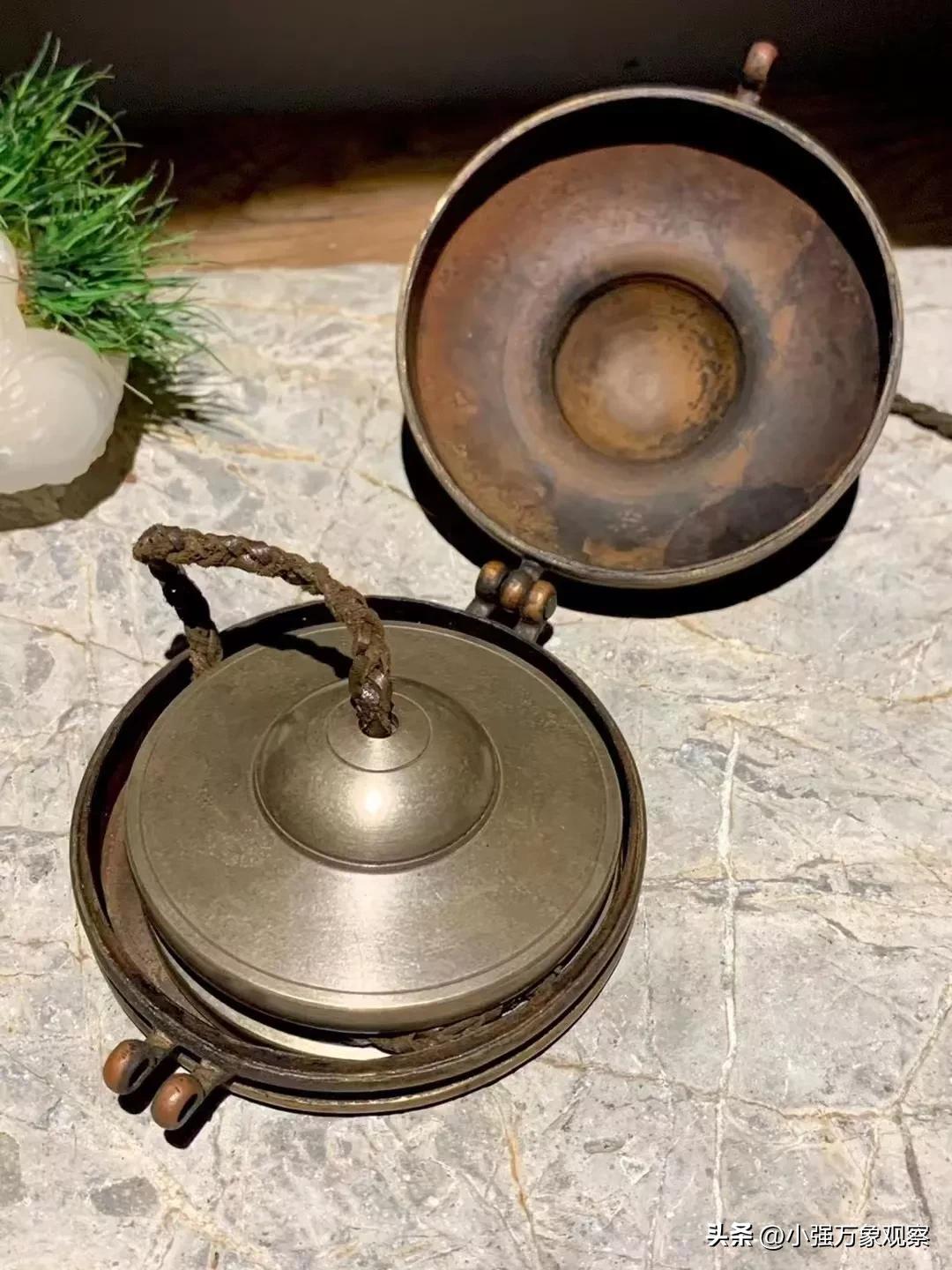 Museum Snapshots-Tibetan Buddhist Copper Dharma Vessels - iMedia