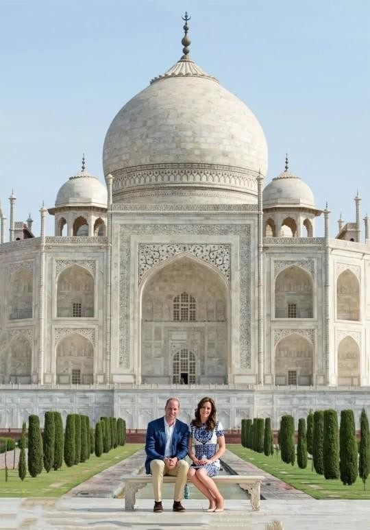 In 1992, the figure of Diana sitting alone on the Taj Mahal was so ...