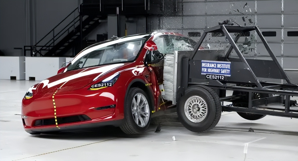 Crash test cheating?Hackers expose Tesla's use of 'special codes' - iNEWS