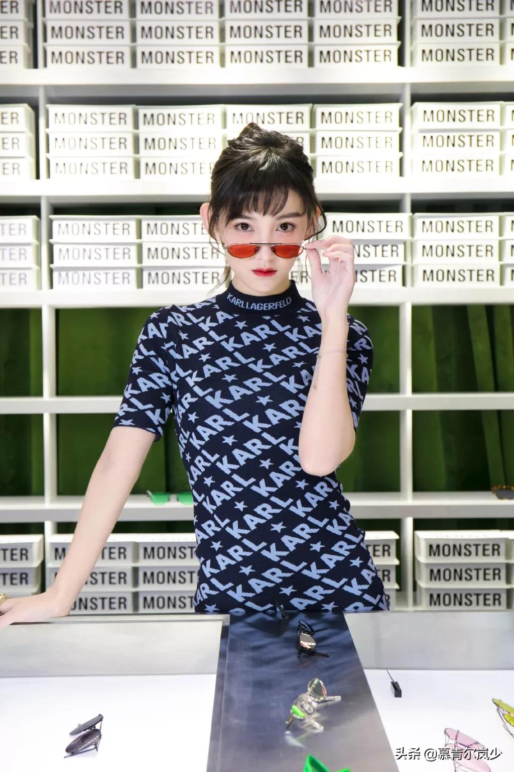 Li Muchen's latest photo album - iMedia