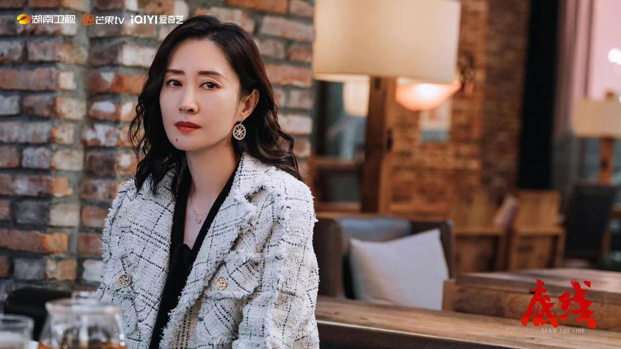 Liu Mintao is back in "Hoho" and "The Bottom Line", but the characters ...