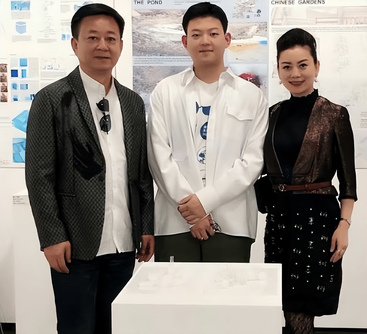 Zhu Jun warm hospitality! Wearing a thousand-yuan top and Lang Lang ...