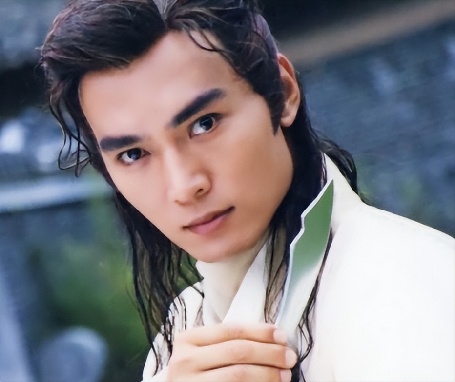 A pair of eyes saved the fate of a face! The "peach blossom eyes" of ...