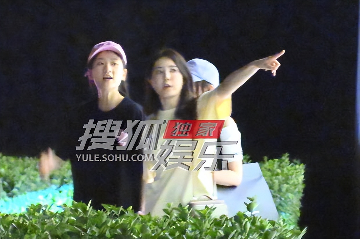 Exclusive: Zhao Lusi and Zeng Li participated in the crew dinner, the ...