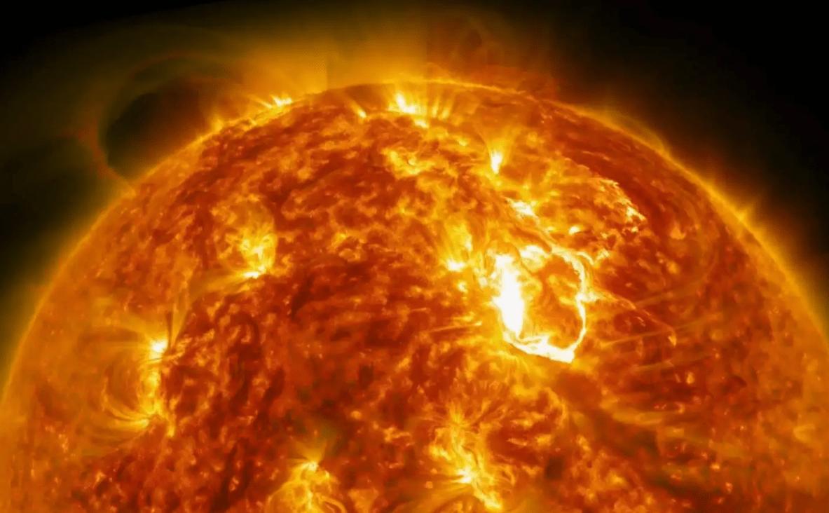 The earth is now 40 degrees, 50 degrees high temperature!The sun ...