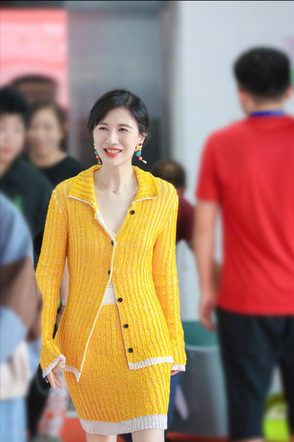 The observation room of the third season of the popular variety show ...