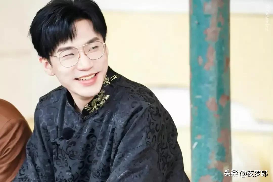 The love affair between Wang Ou and He Jiuhua was confirmed - iNEWS