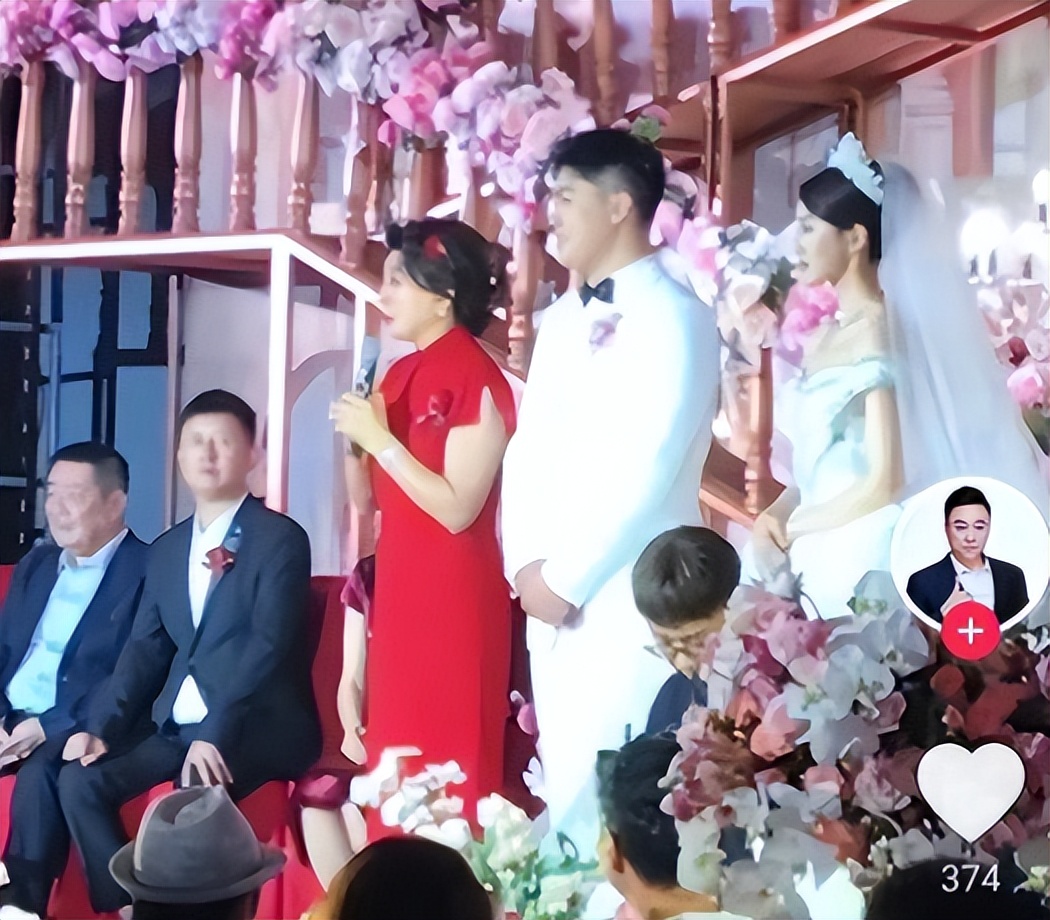 Yan Xuejing's 27-year-old daughter-in-law raises a baby in the mansion ...