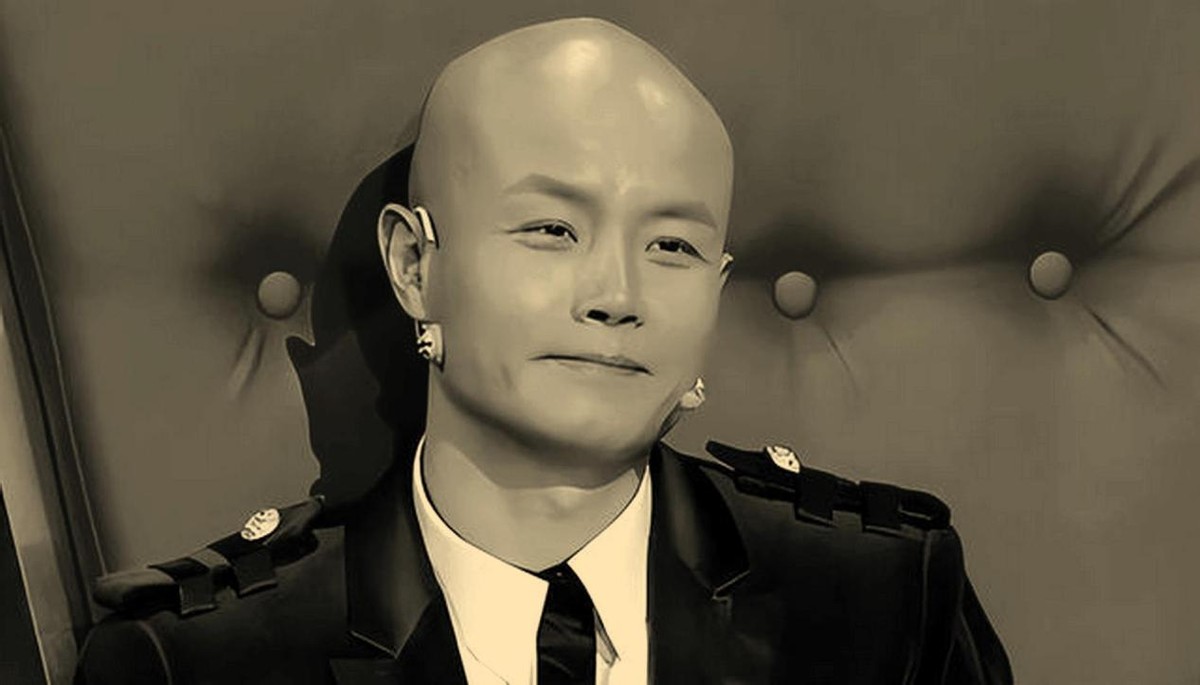 It turns out that Le Jia, the "disappearing" host, has gone the other way - iNEWS