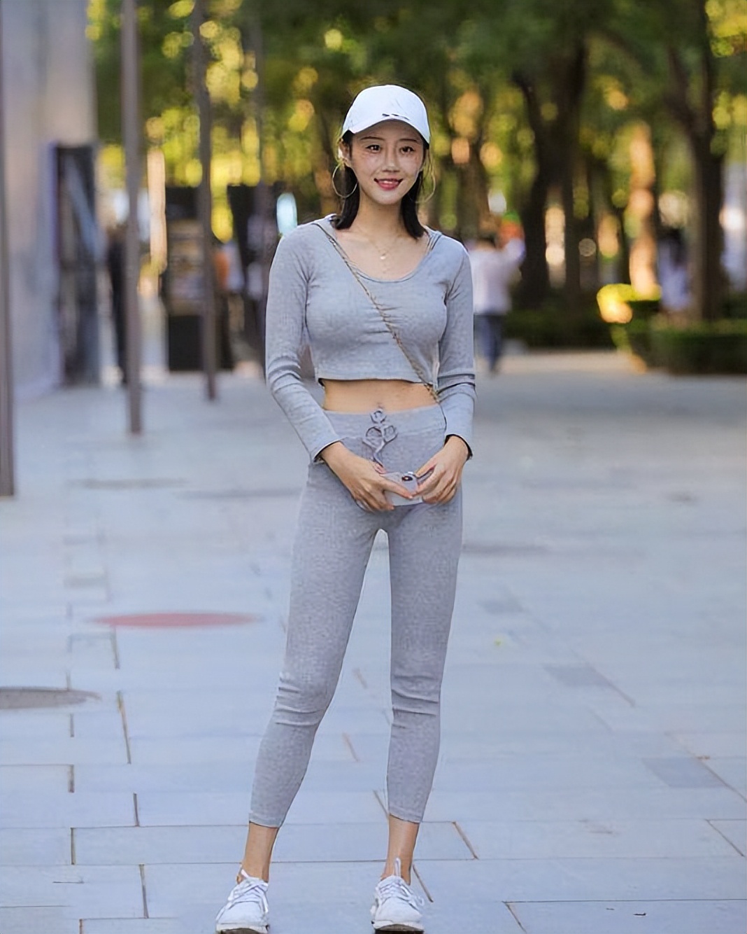 Sportswear is very charming, without too many fancy elements, it can be ...