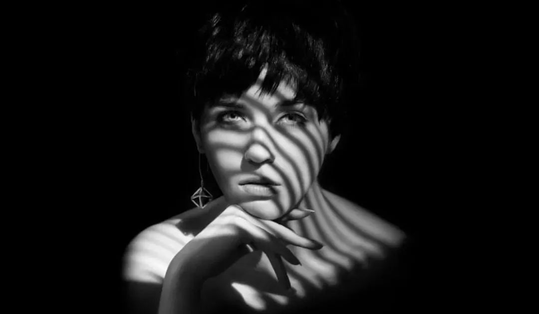 200 advanced PS light and shadow light effect brushes, so that the ...