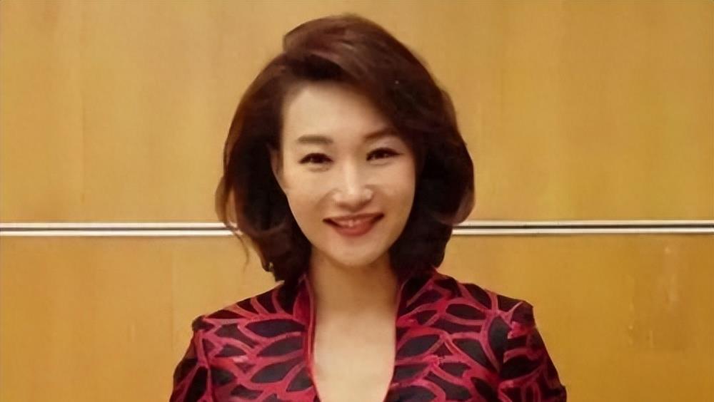 CCTV host Li Zimeng, why is she still worried about getting married at ...