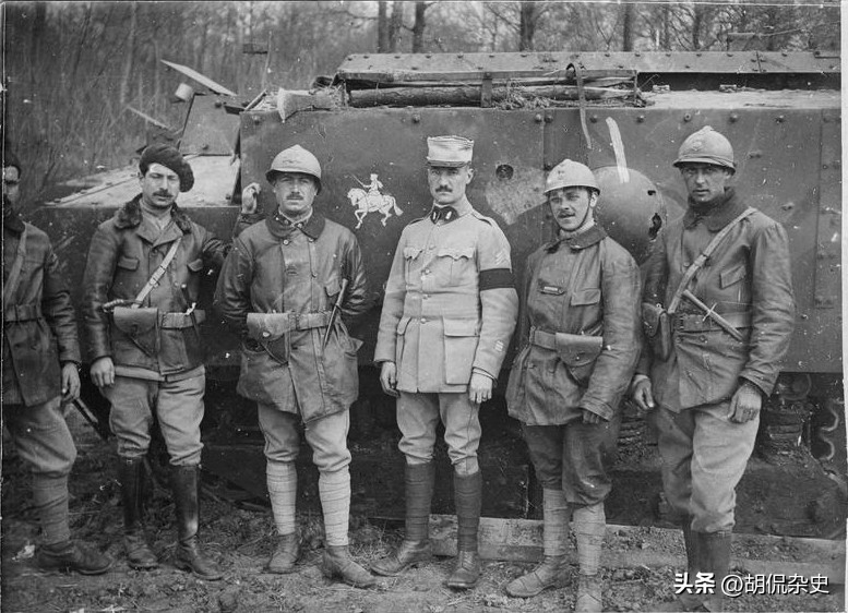 French "Schneider" CA-1 "not so good" medium tank - iNEWS