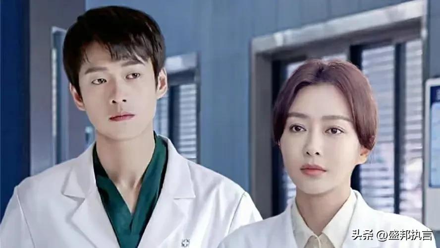 43-year-old Qin Lan officially announces her love affair! The boyfriend is 33-year-old Wei Daxun ...