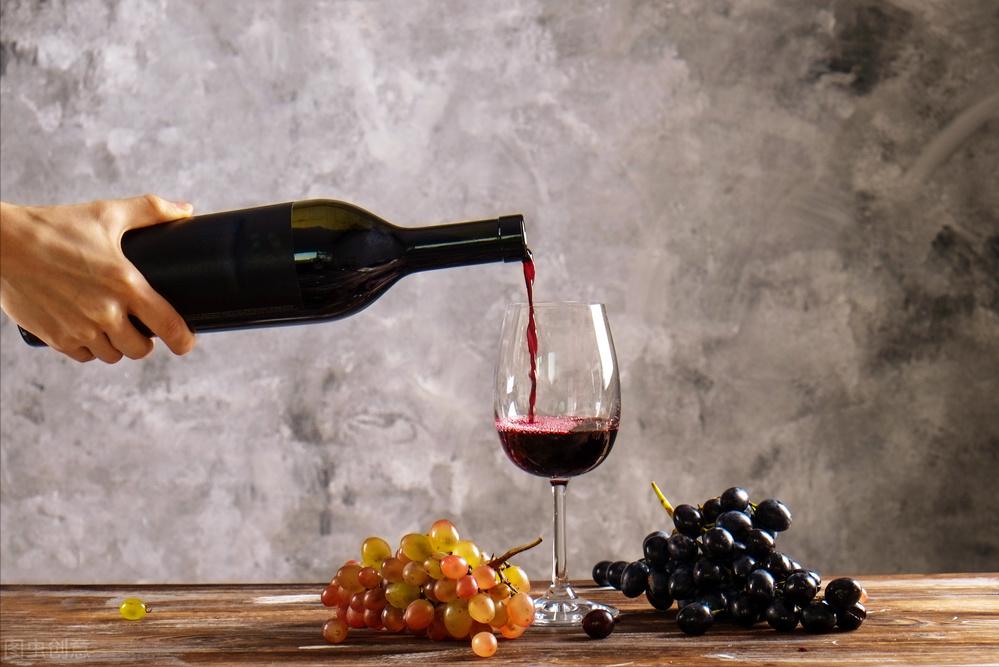 Health Watch: Is drinking red wine really good for people's health? - iNEWS