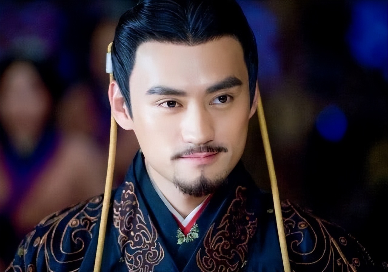 In the chaos at the end of the Western Han Dynasty, Liu Xiu suddenly emerged. Yin Lihua and Guo ...