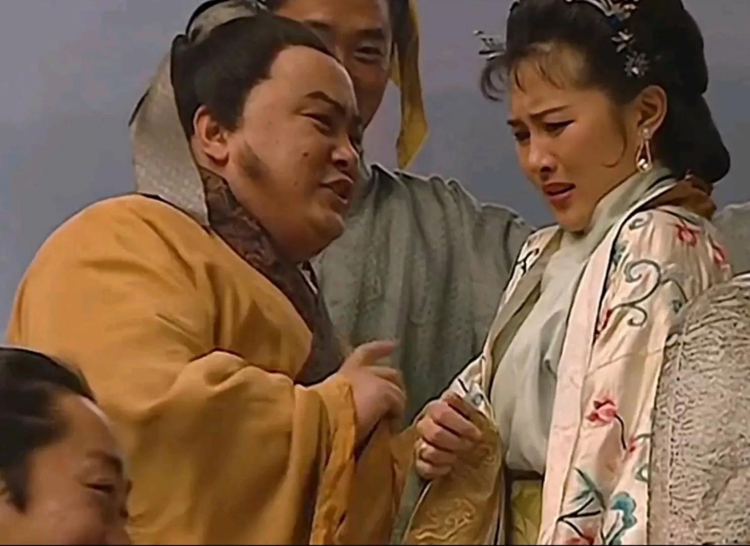 One is Jia Qiang, the most beautiful teacher, and the other is Lin ...