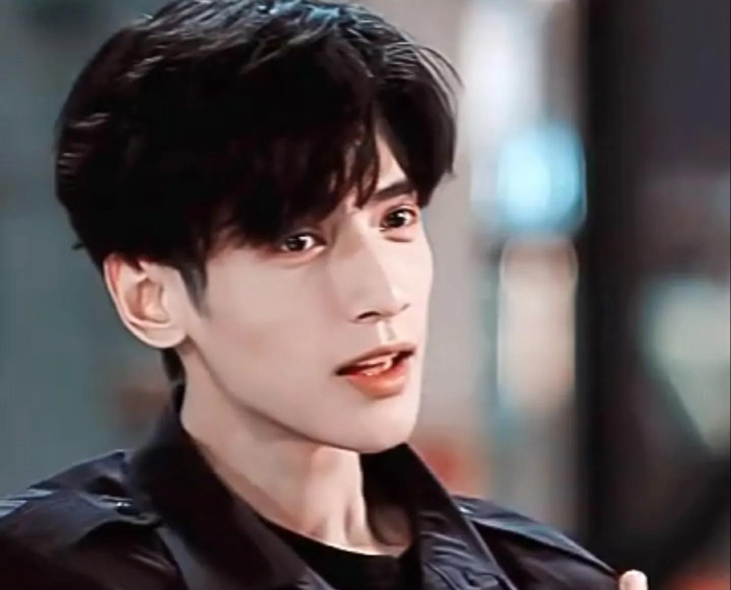 Luo Yunxi And Wu Qians Light Chaser Kiss Scene Is So Astringent Inews