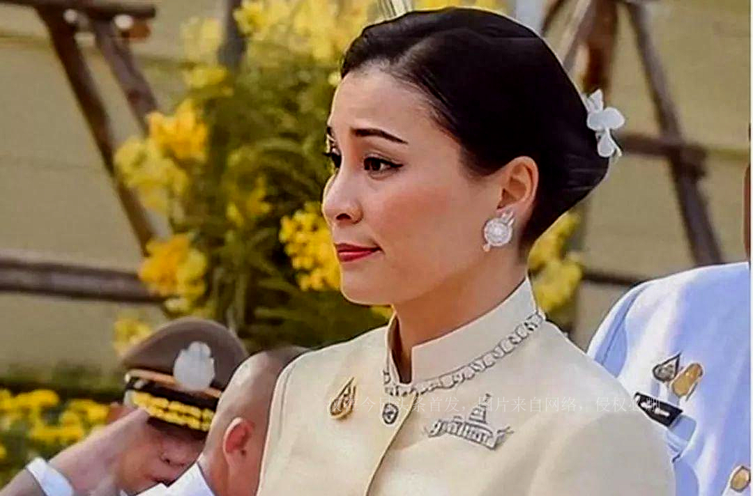 The queen has always been angry with the Thai king. It is not just a ...