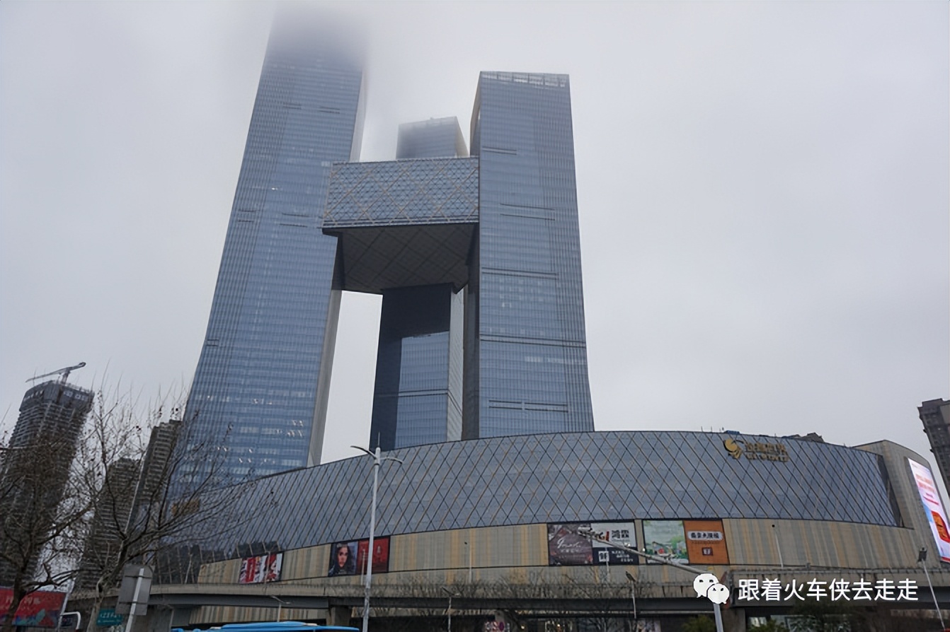"Panorama: The World's Fate and Condition" at Nanjing Golden Eagle Art ...