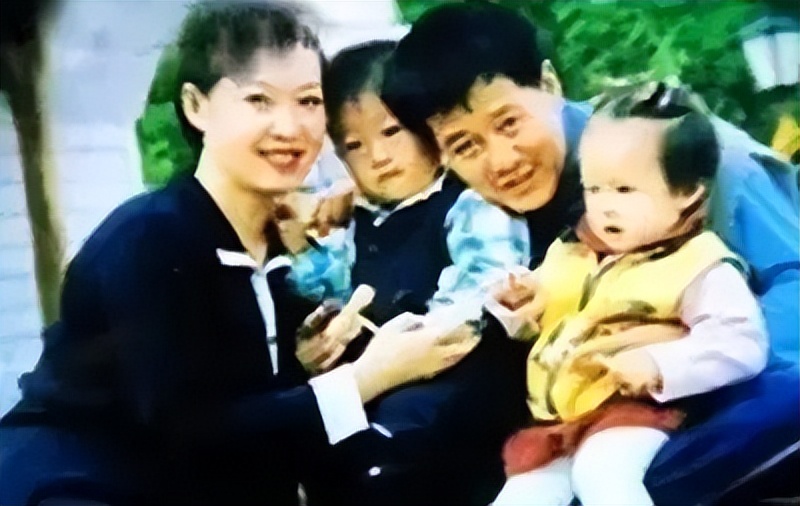 Back then, the two lived together quietly, only because a fire broke ...