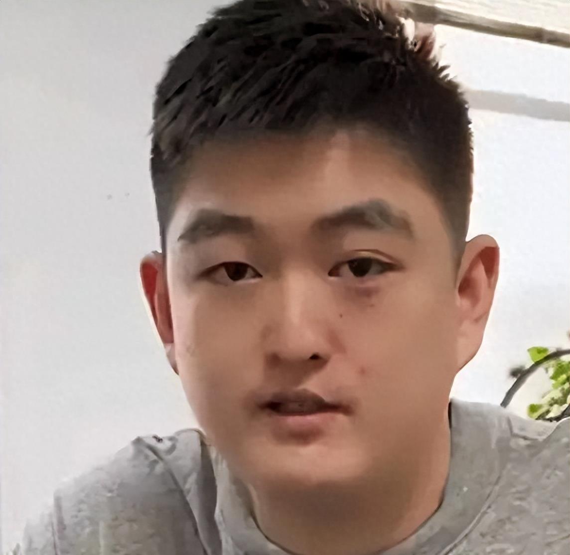 The grassroots son severely criticized the second generation of the ...