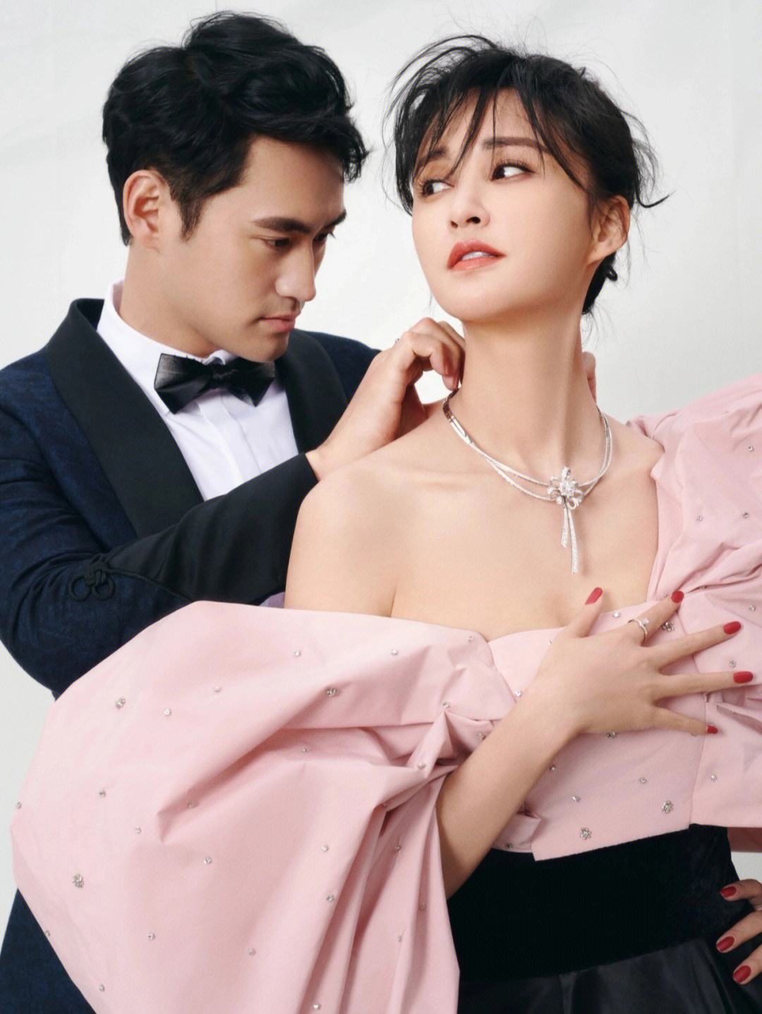 The husband and wife are originally from the same forest, but sorry, Yuan Hong can't save Zhang ...