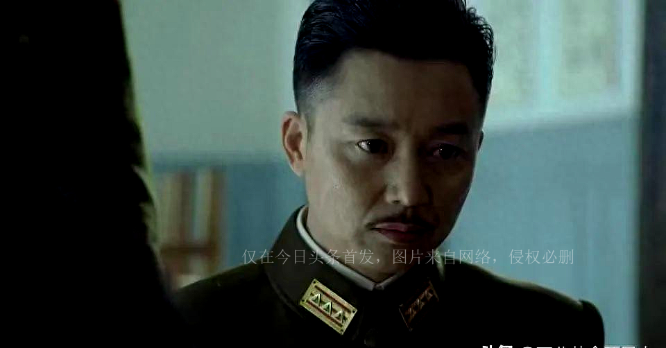 It's obviously the same actor, but you can't recognize them when ...