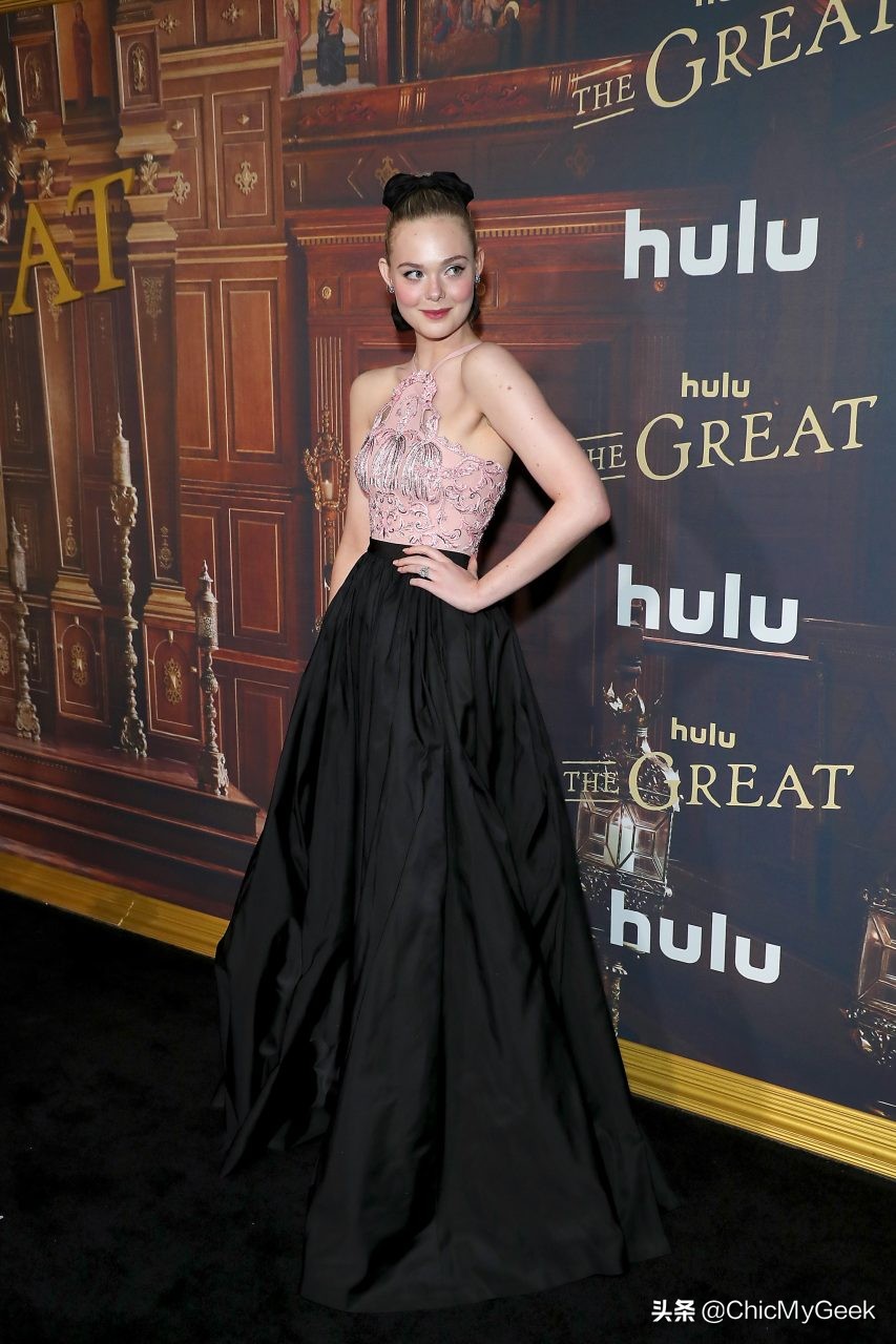 The whole Hollywood is waiting for her to grow up!Princess Elle Fanning ...