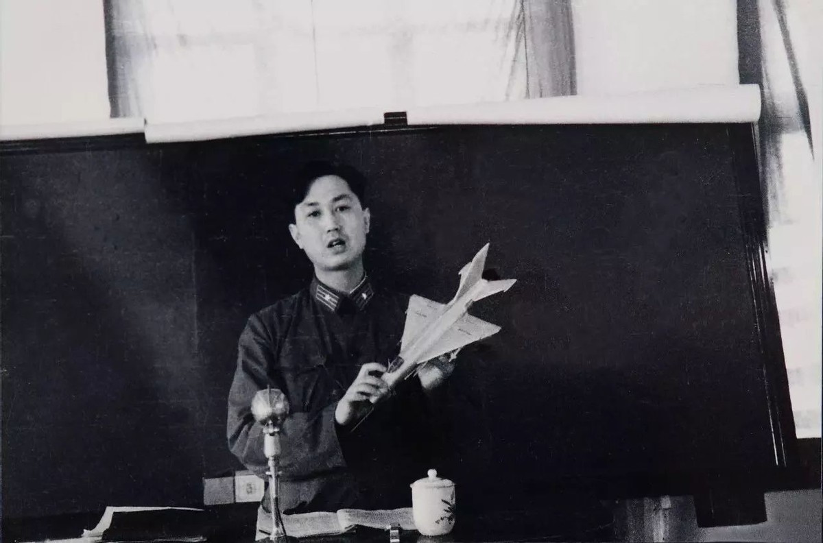 He is the first batch of aviation experts, the son of General Ye Ting ...