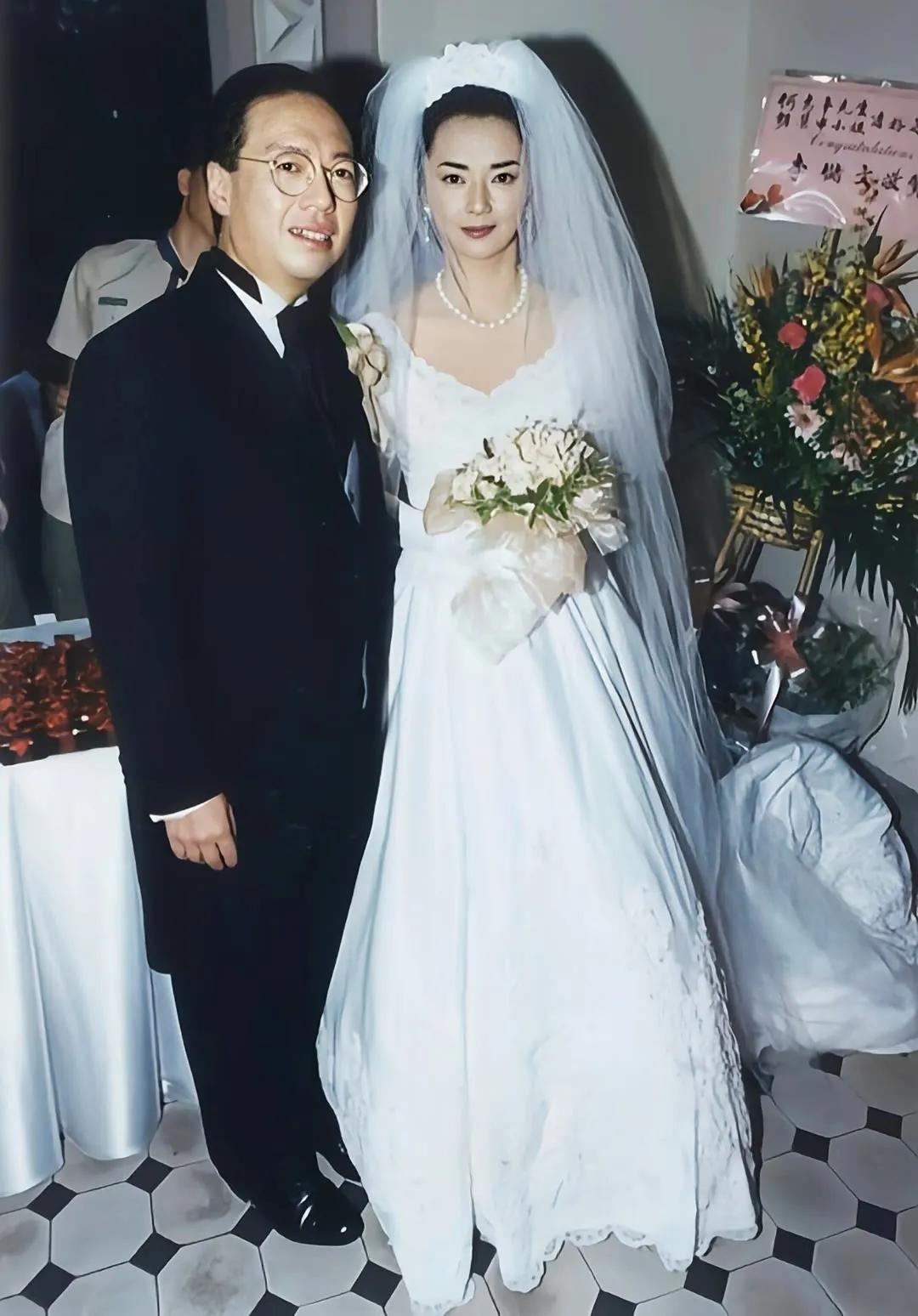 Hu Huizhong's nostalgic photo 5 - iNEWS