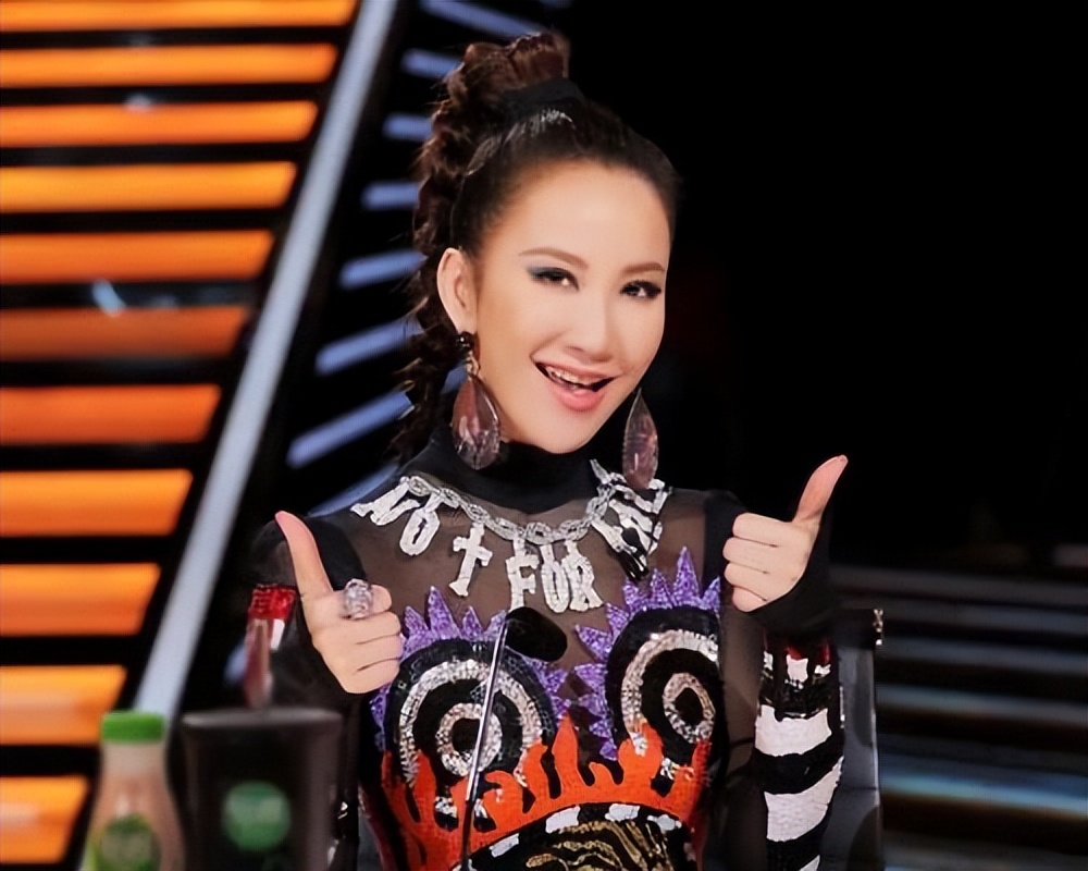 It's not surprising that Coco Li is outraged. If it is a live audience ...