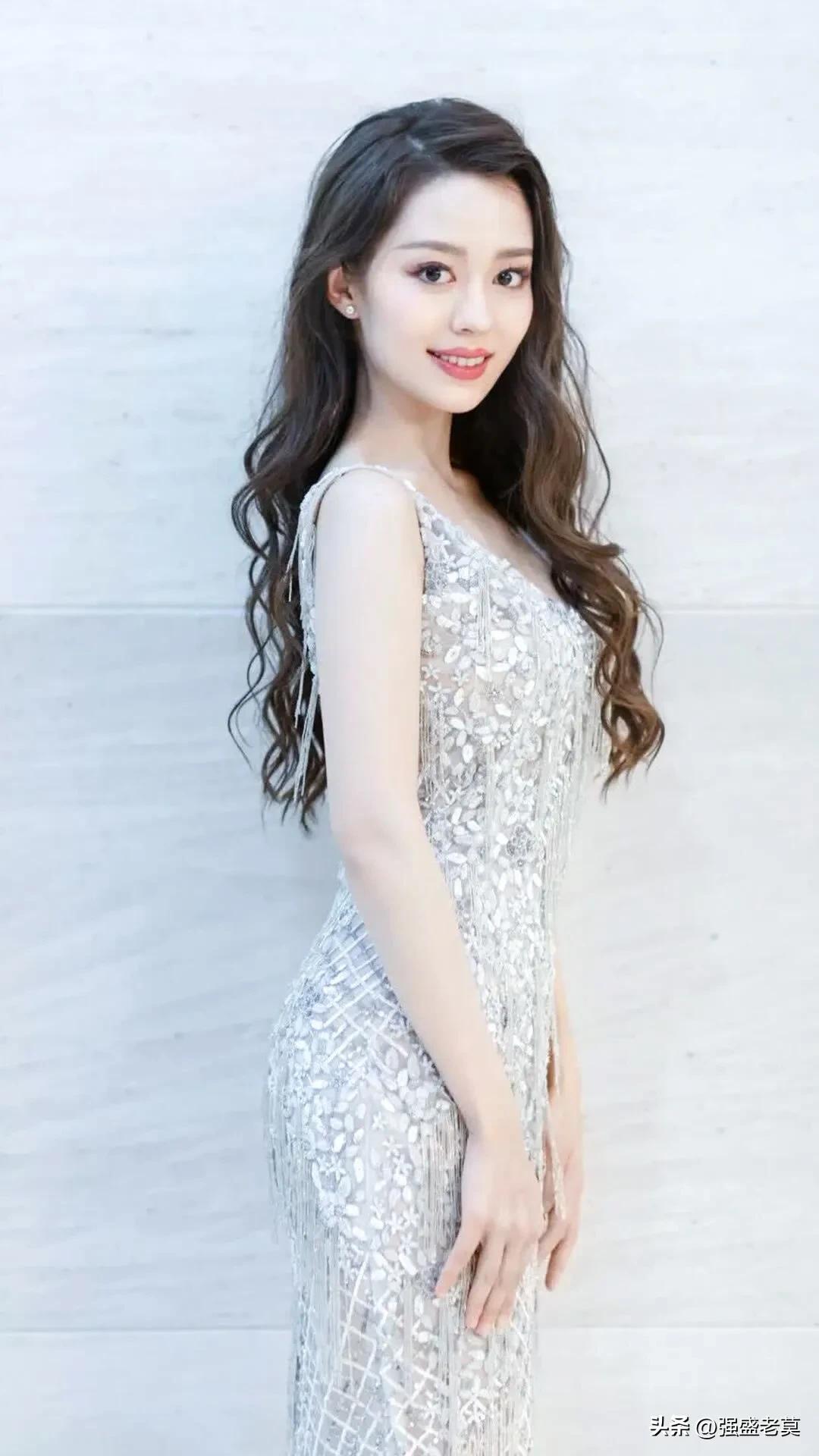 Gina Alice stunning photo shoot - iNEWS