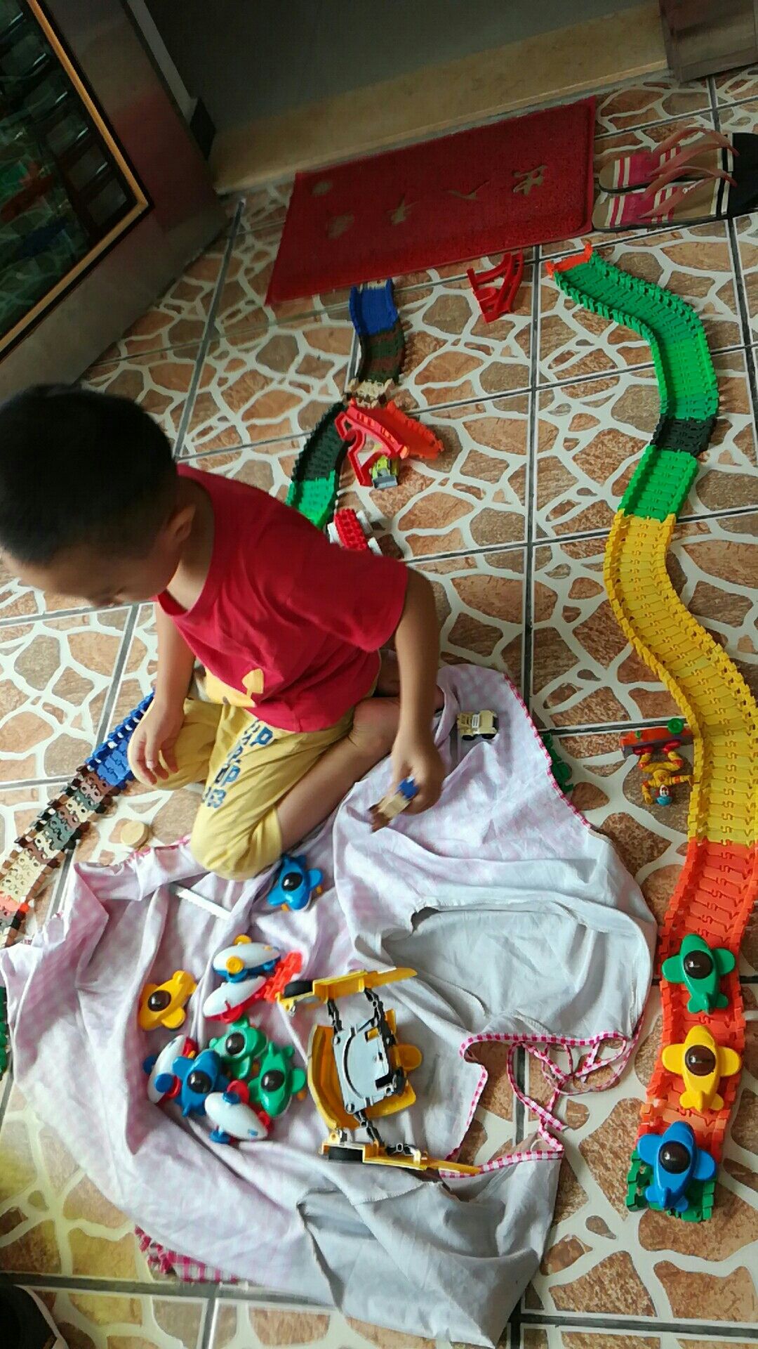 Psychologist: It's not a good thing for children to have too many toys ...