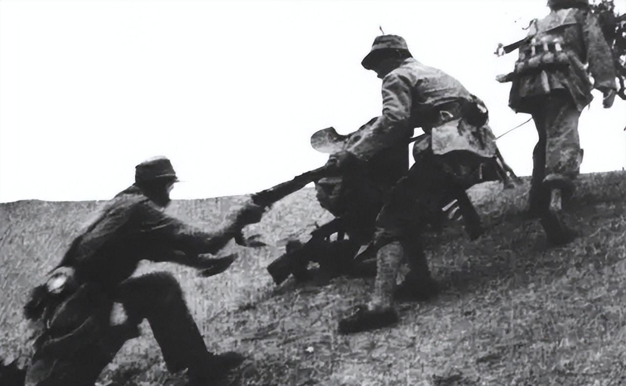 During the Huaihai Campaign celebration banquet, the deputy commander ...