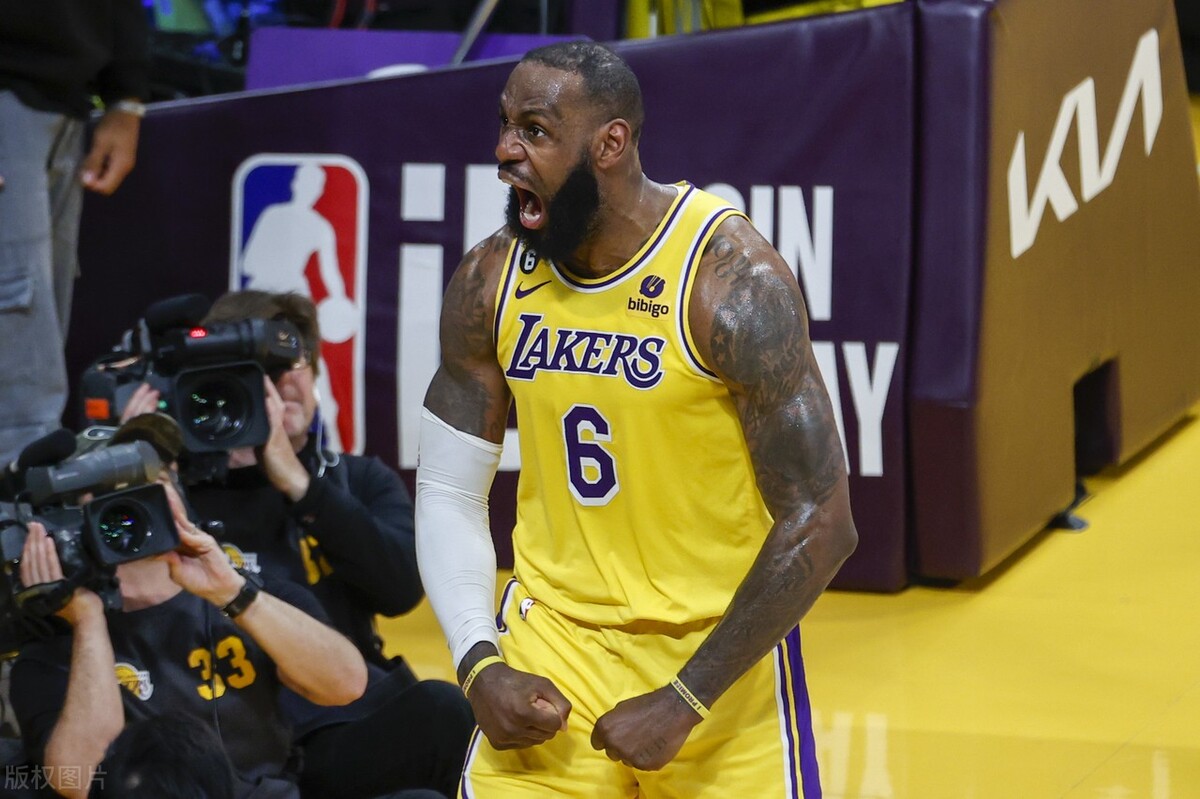 It's not only you who are shouting, but also a group of people who ...