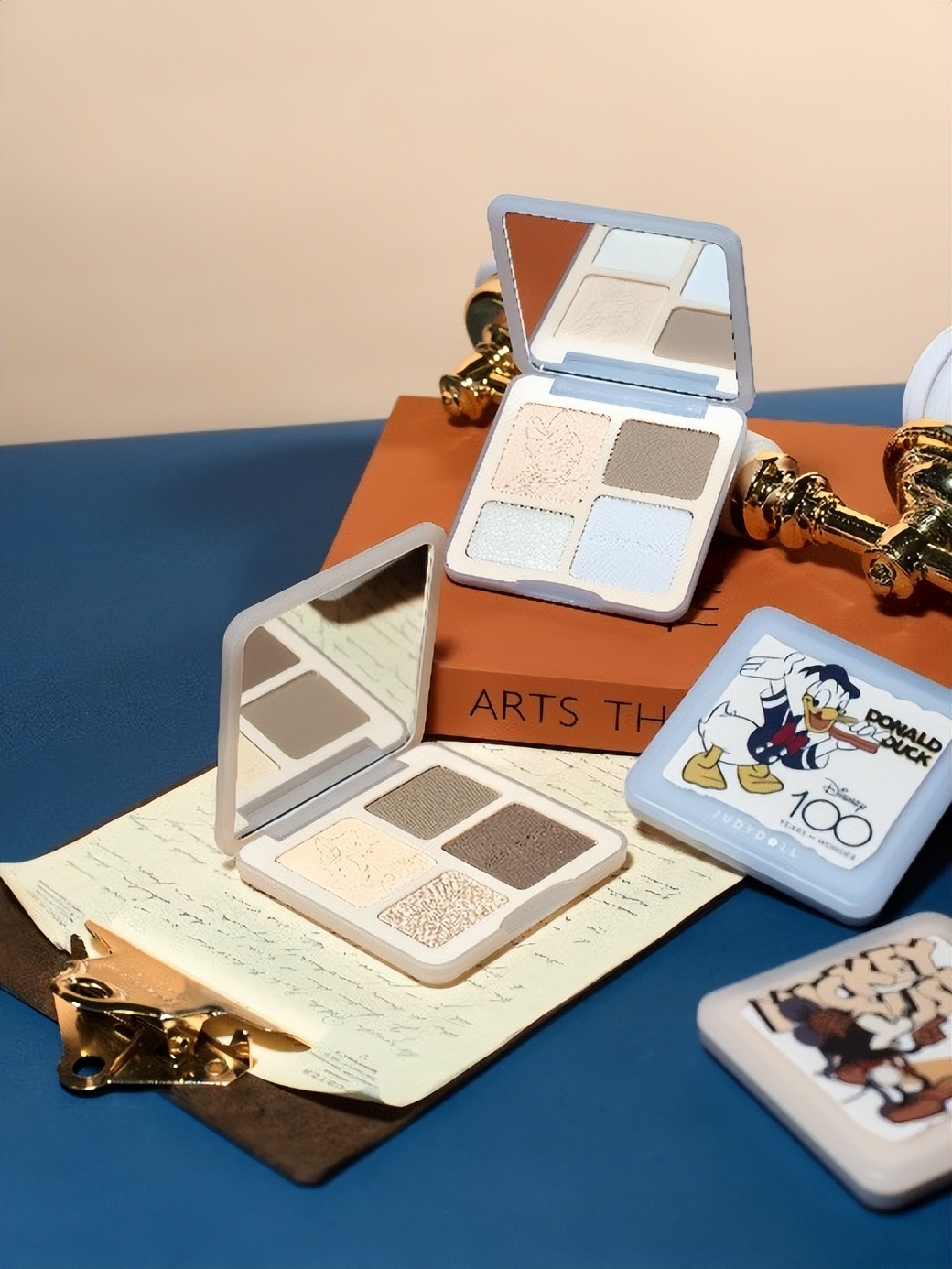 Tangerine Disney "Time and Space Postman" series on the new time and ...